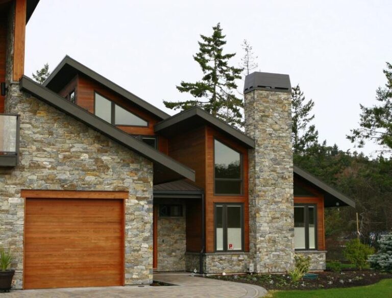 16 Dark Gray Homes with Warm Cedar Accent Ideas - Home Briefings