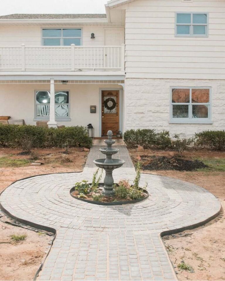 15 Stunning Front Entry Walkway Ideas for Welcoming Home - Home Briefings