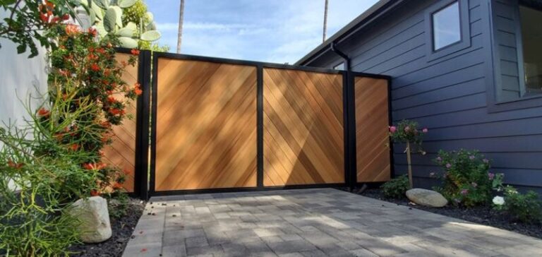 13 Inexpensive Driveway Gate Ideas For Stylish Landscape - Home Briefings