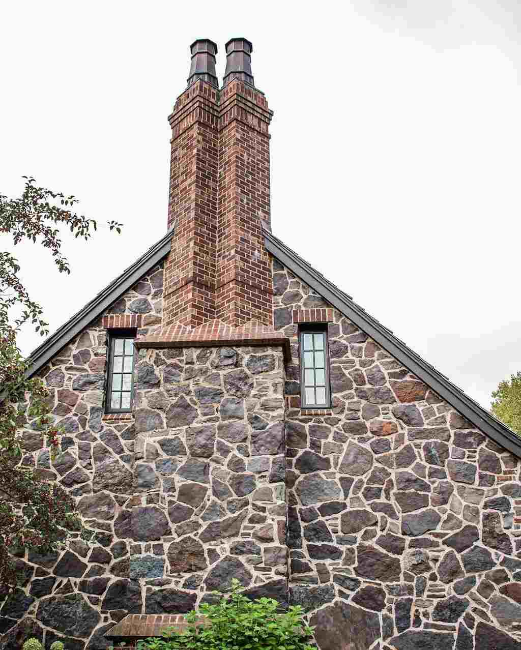 9 Popular Chimney Siding Ideas to Build Right Now - Home Briefings