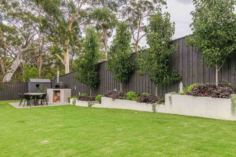 10 Fence Line Landscaping Ideas to Enhance Your Yard - Home Briefings
