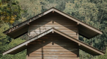 What Are the Eaves of a House? - Home Briefings