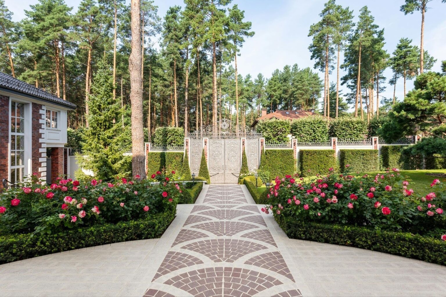How to Choose the Right Materials for Walkways and Gardens - Home Briefings