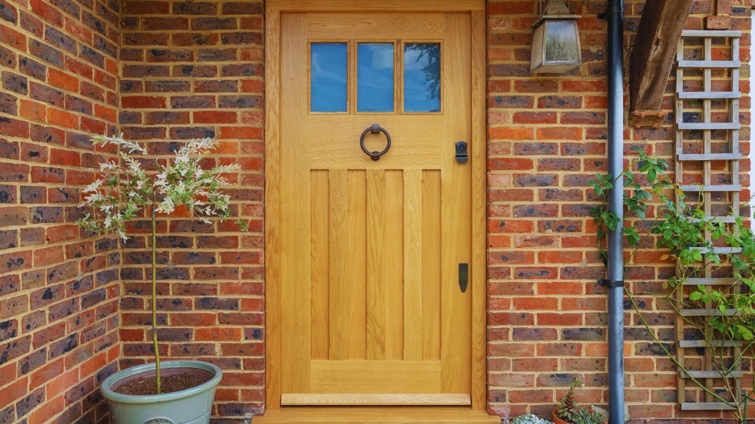 What Are Front Doors Made Of? - Home Briefings