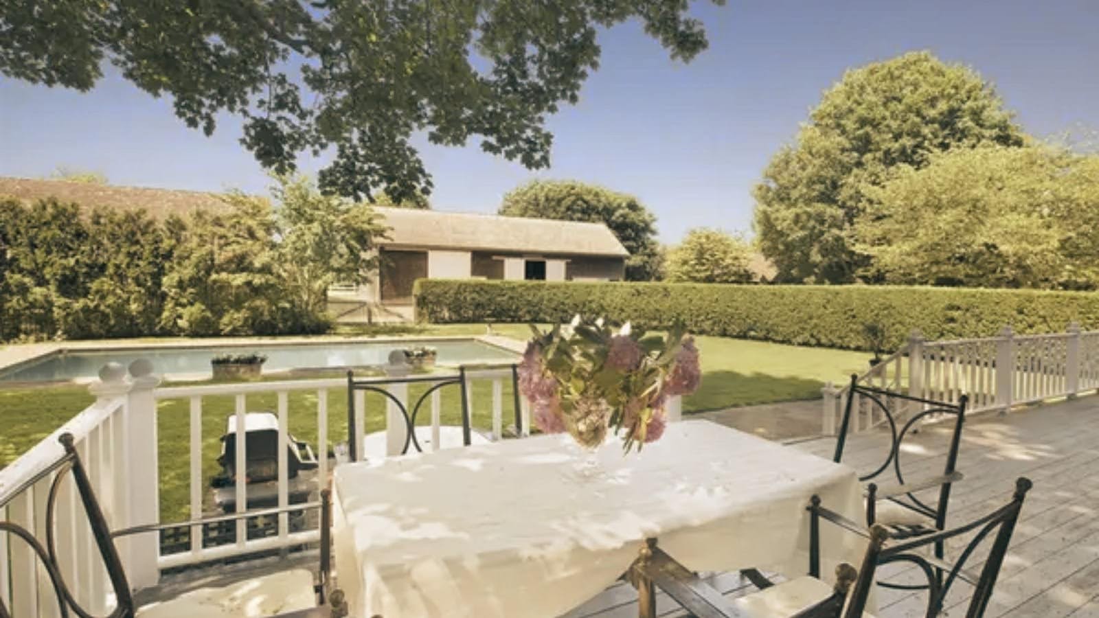Where Does Jimmy Fallon Live? His Hamptons Home - Home Briefings
